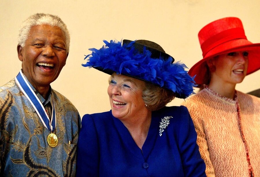 Prinses Beatrix bij eerbetoon aan Mandela | de Volkskrant