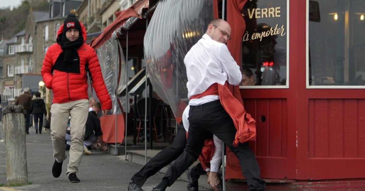 Doden bij storm in Frankrijk | de Volkskrant