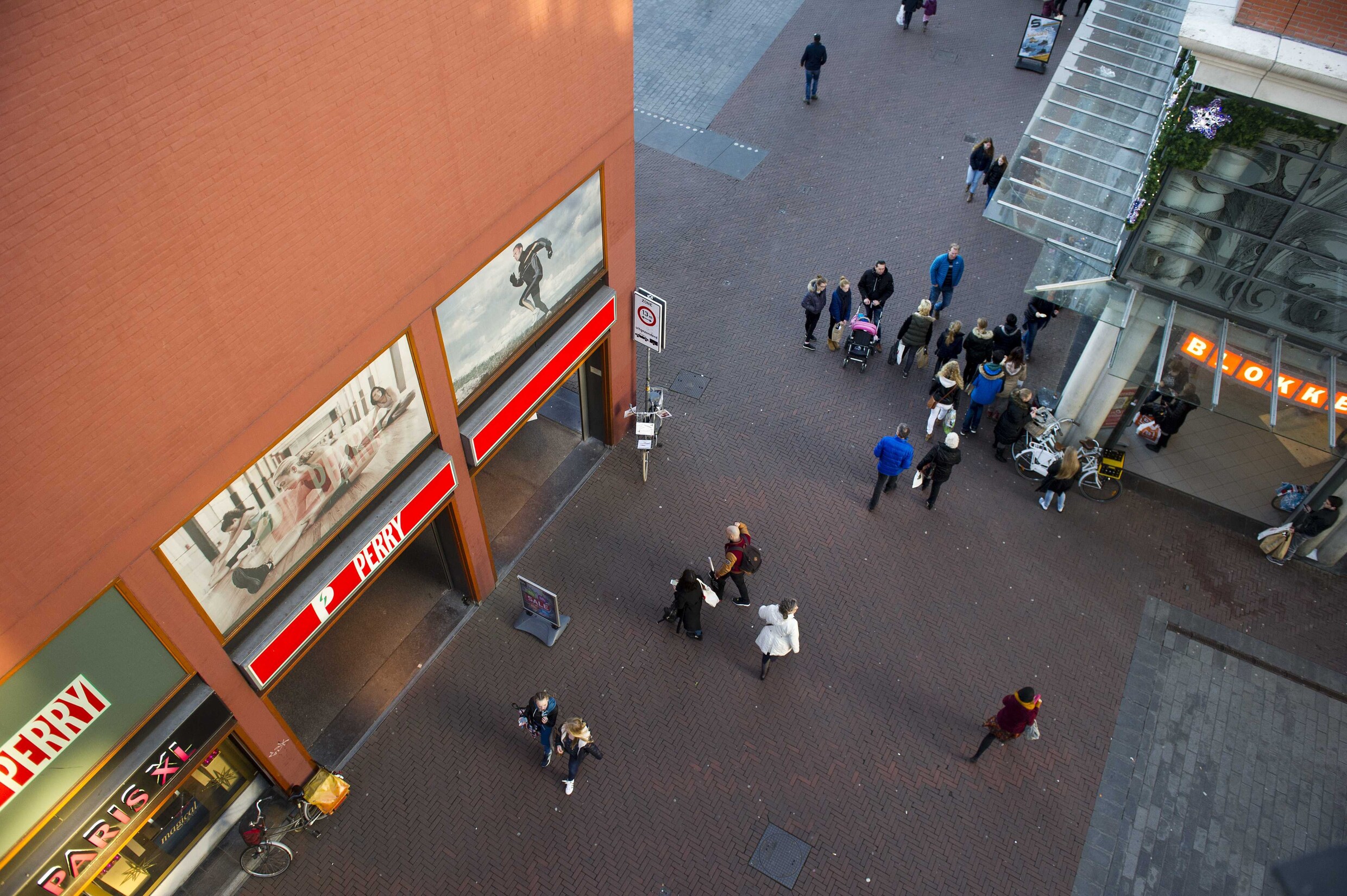 Winkels Perry Sport en Aktiesport nog zeker zes weken open | de Volkskrant