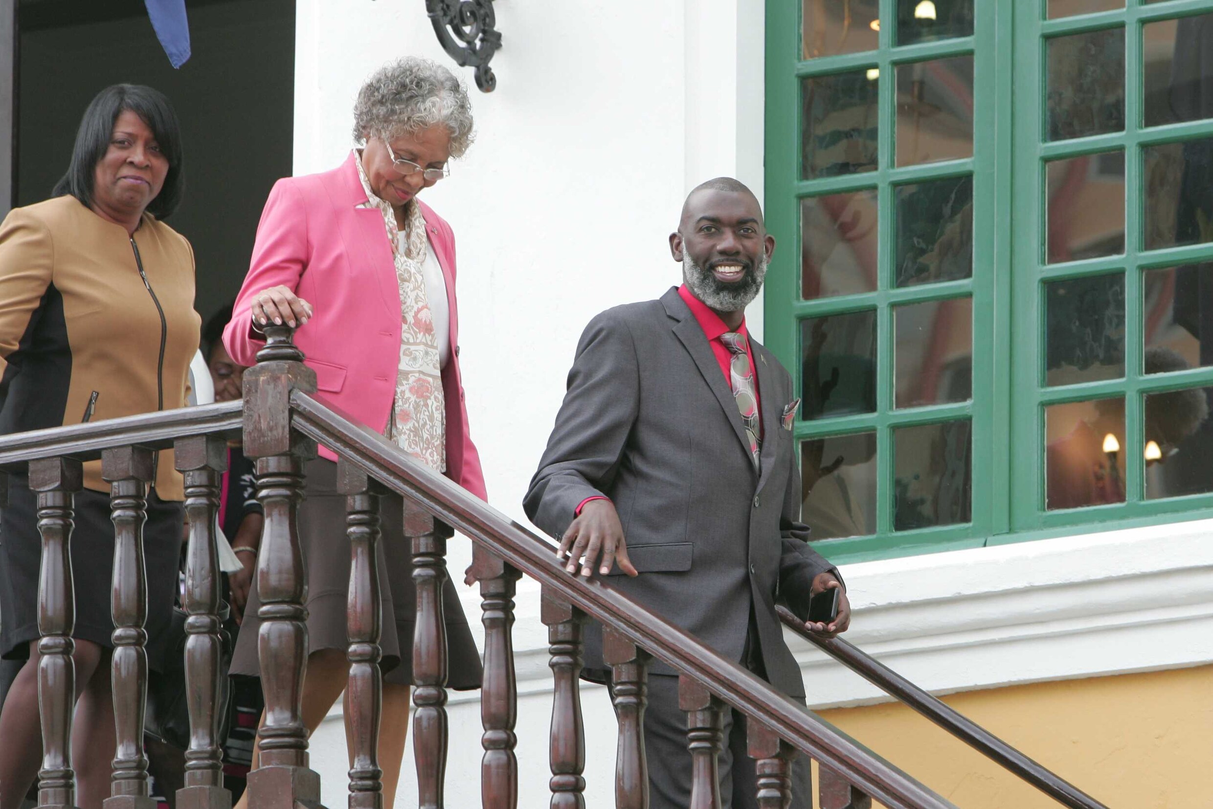 Oppositie wint parlementsverkiezingen op Curaçao, hervormingsverdrag ...