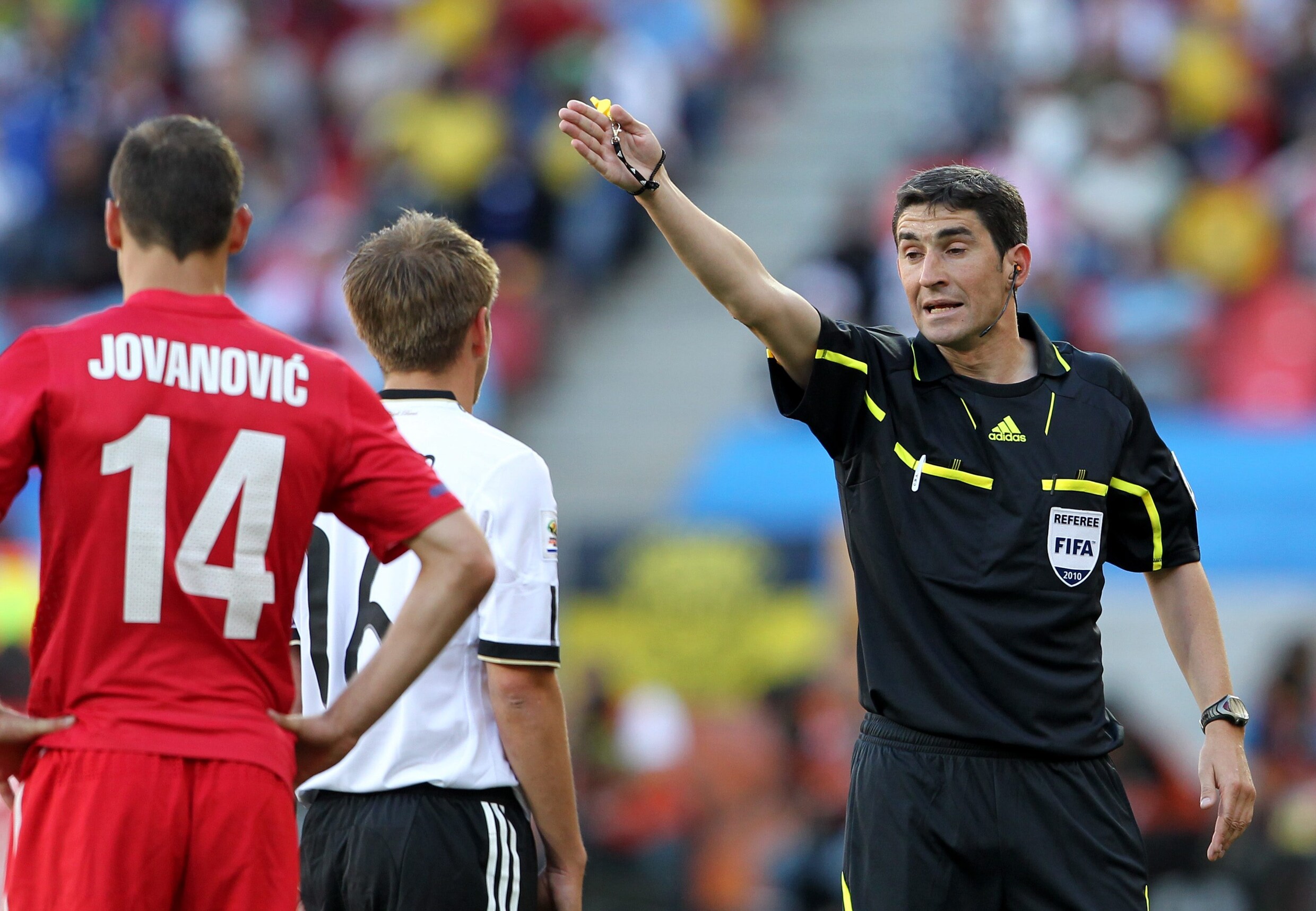 Spaanse scheidsrechter voor FC Twente | de Volkskrant